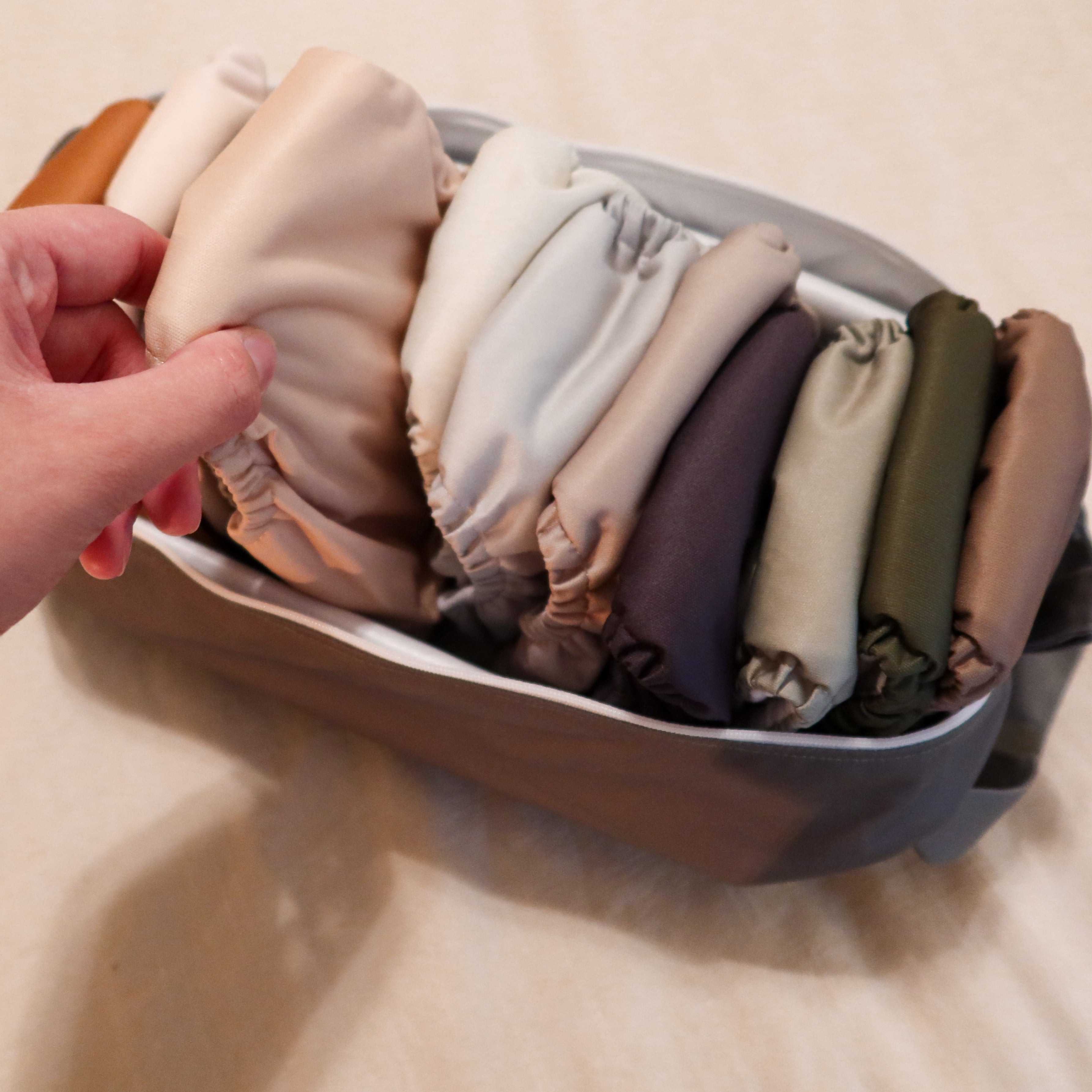 Newborn All In One Cloth Diapers 14 Pack in Evergreen – Nora's Nursery